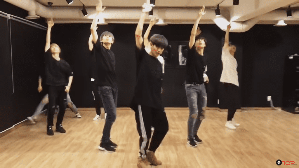 WATCH: UP10TION Releases Impressive Dance Practice For "Runner" - What The Kpop