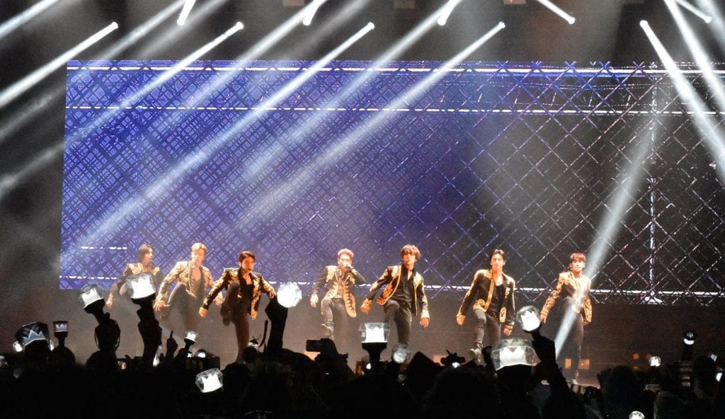REVIEW: MONSTA X Proves Why They're K-pop's Newest Obsession With Epic ...